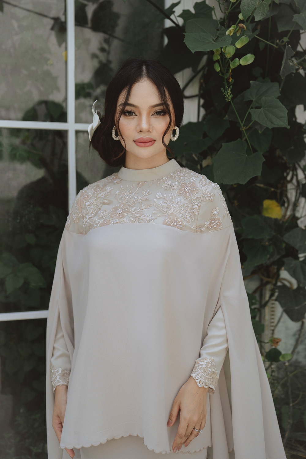 Raeya Kaftan Kurung - Dusty vanilla ( PREORDER )